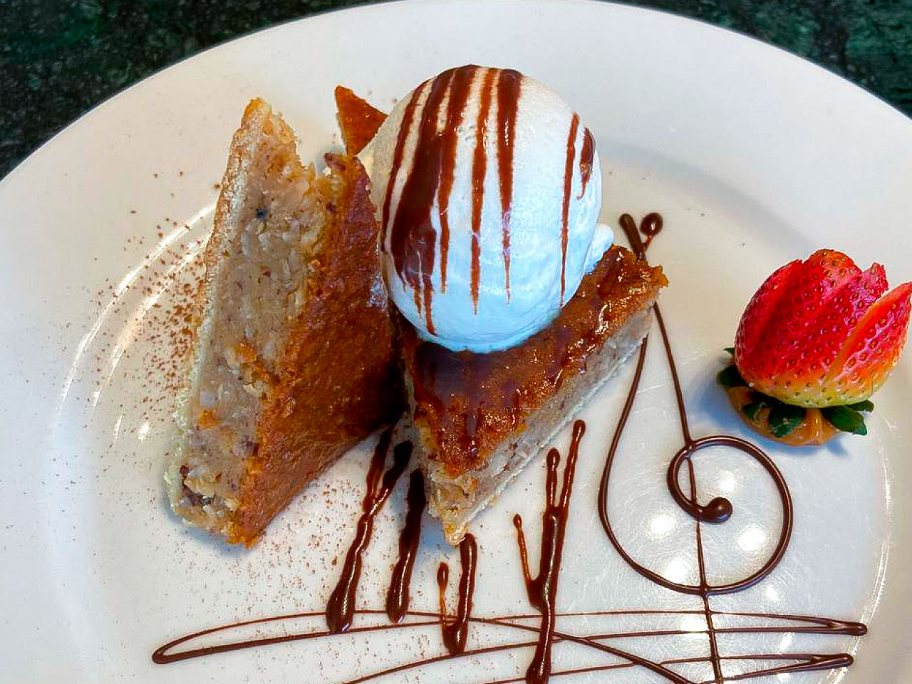 Pie de Coco con Helado – Hotel Almirante App