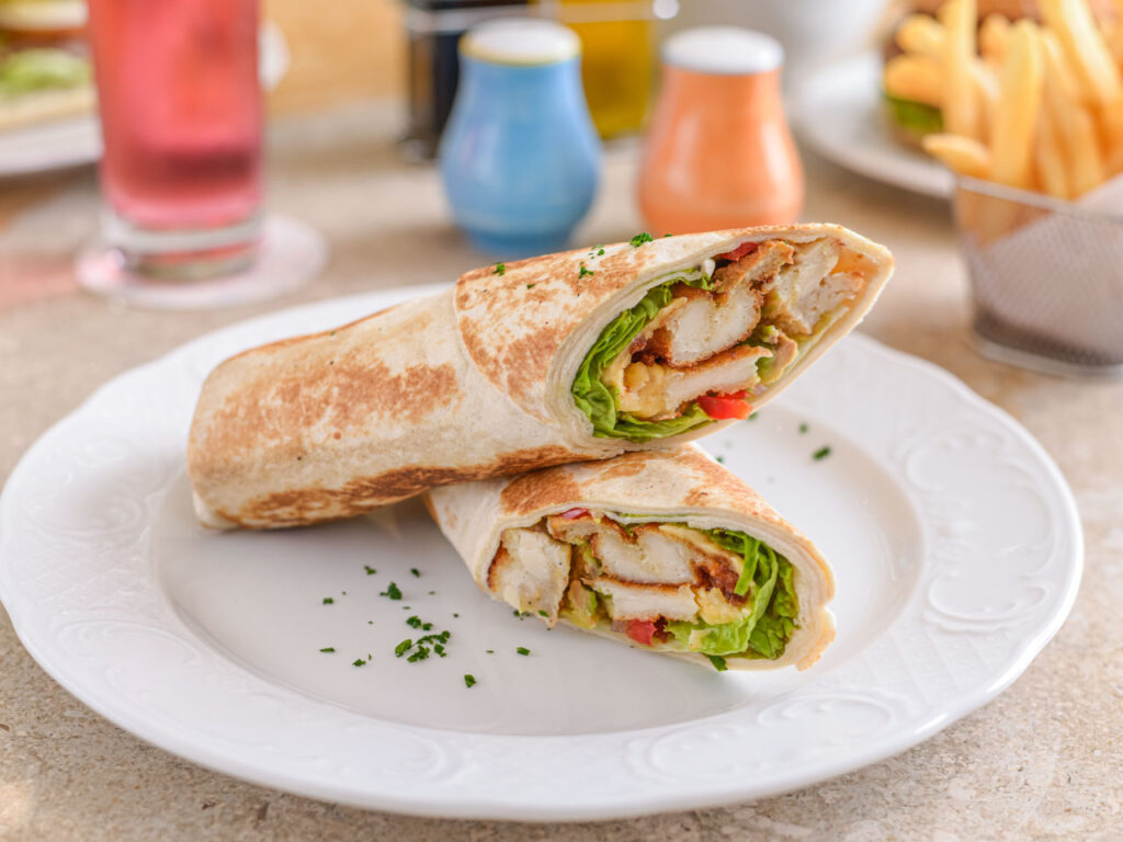 Wrap de Pollo con papas – Hotel Almirante App